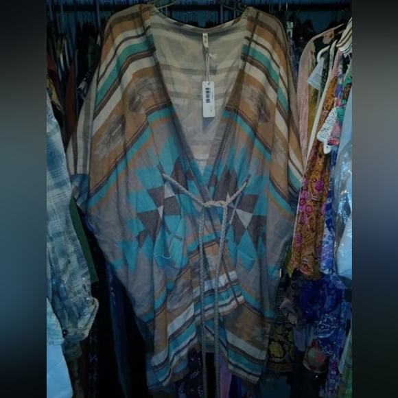 Spell | Intimates & Sleepwear | Nwt Revolver Peyote Shrug Short Robe ...
